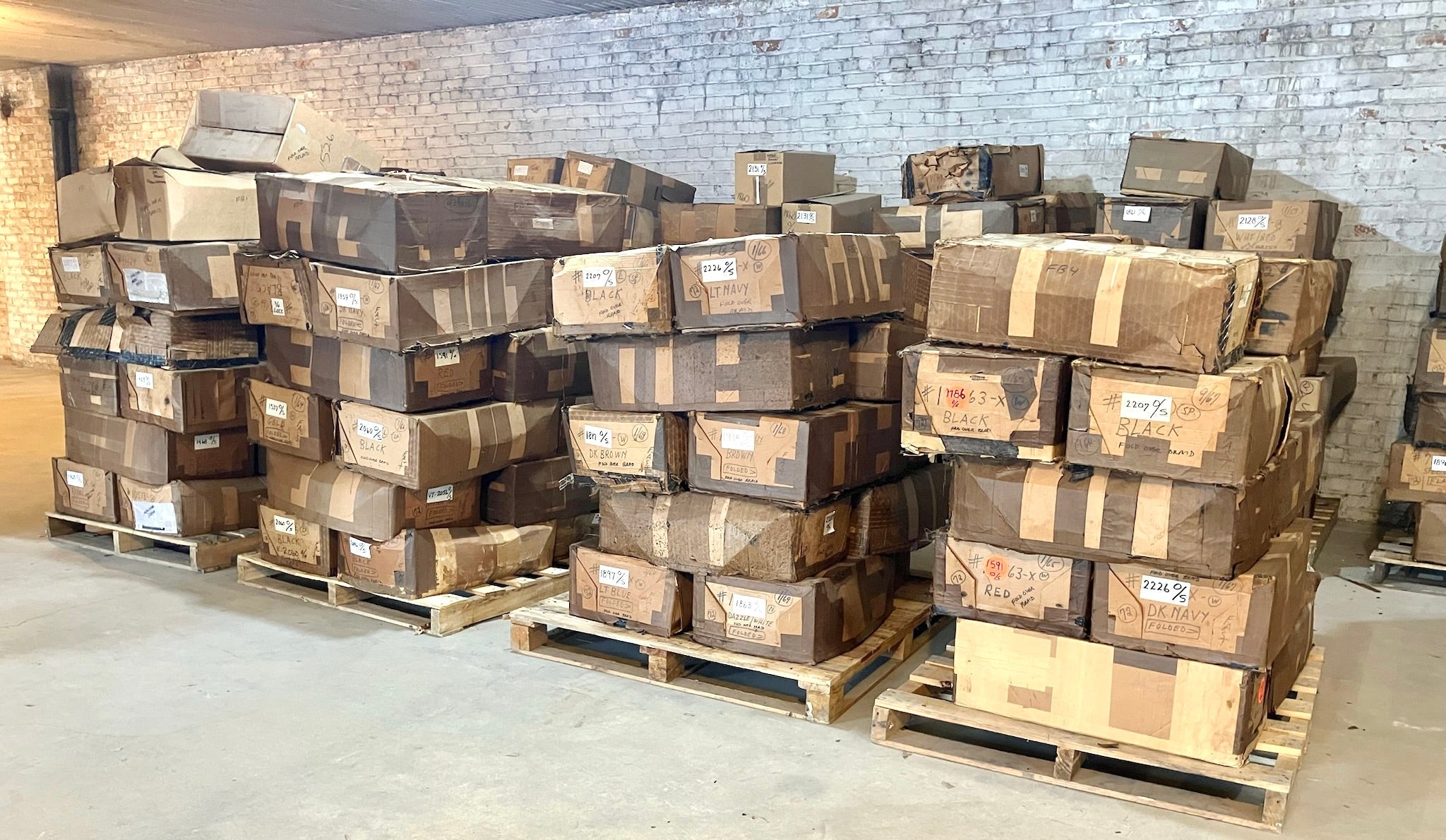 Pallet Loads – Vintage Trims